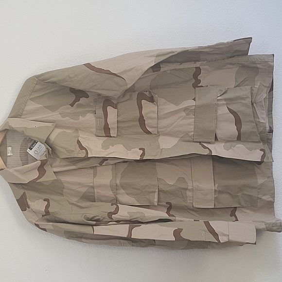 Lion Apparel | Jackets & Coats | Nwt Lion Apparel Desert Camouflage ...